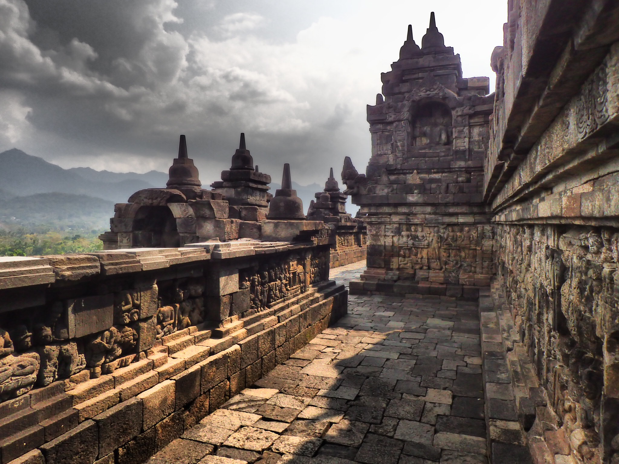 Borobudur et Prambanan : temples de Java | Traveling Nomads