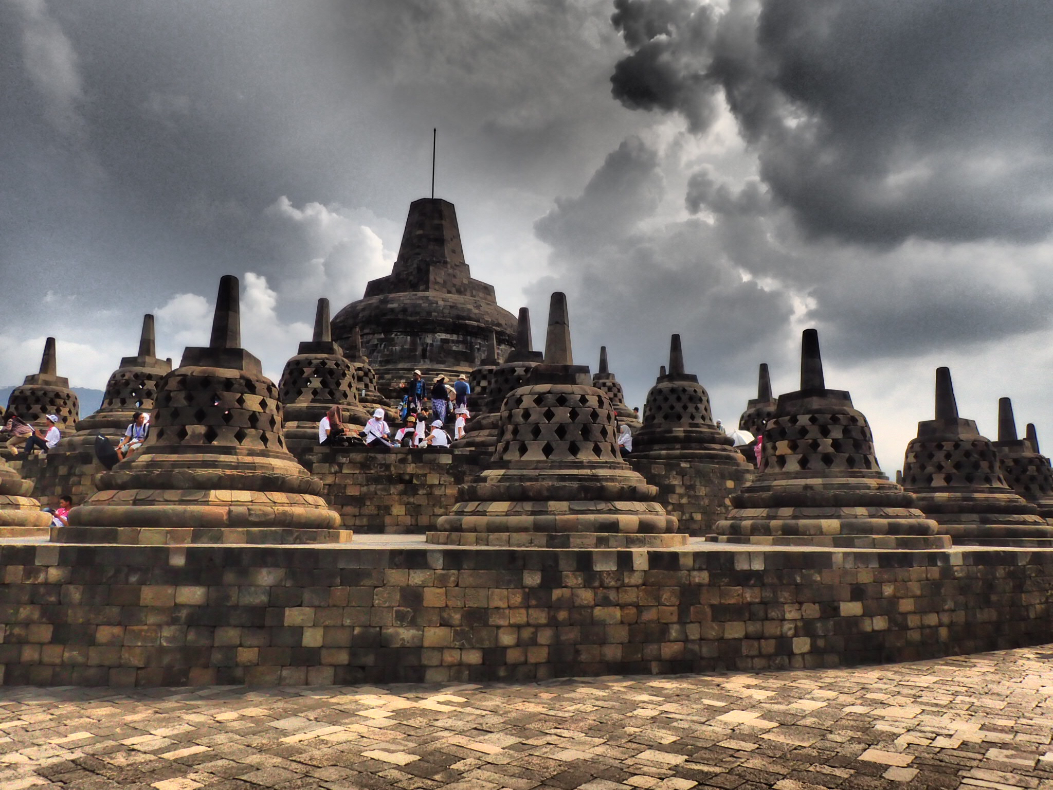 Borobudur et Prambanan : temples de Java | Traveling Nomads