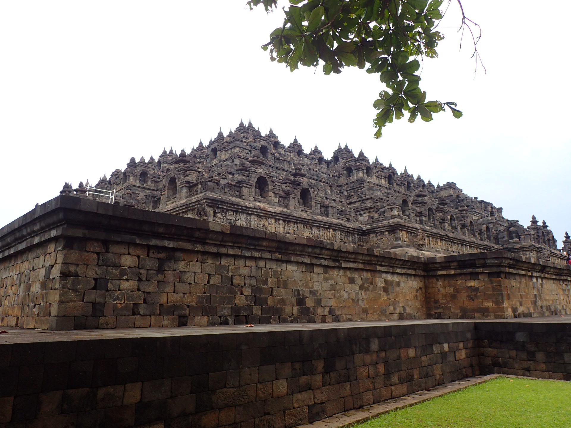 Borobudur et Prambanan : temples de Java | Traveling Nomads
